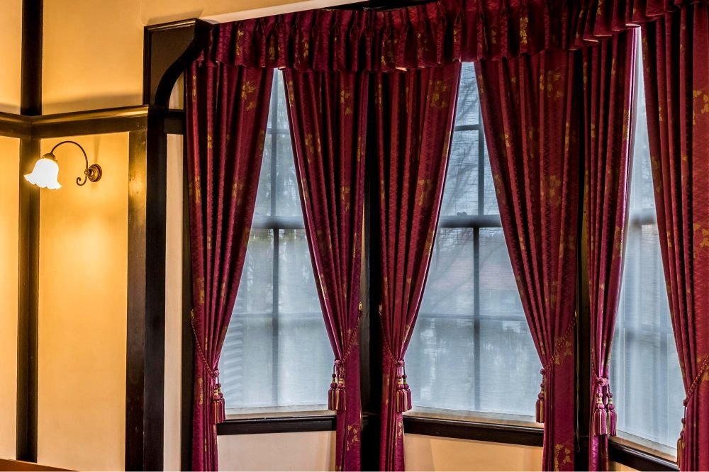 Bespoke Curtains in DIFC | All Types Of Blinds | Empire Curtains